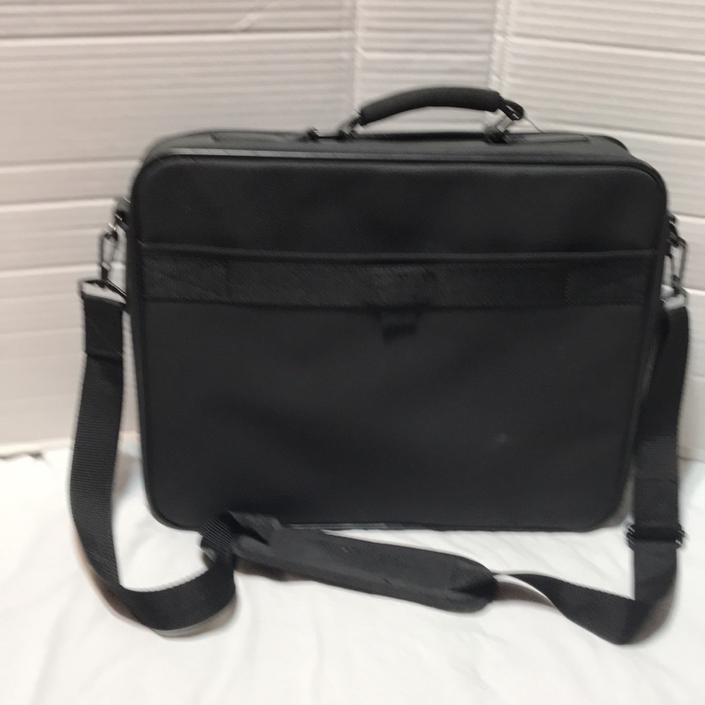 New! Targus Briefcase Computer Bag - Gem